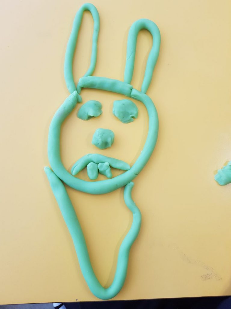 Monsieur Lapin en pâte à modeler – Ecole Moïse Lévy